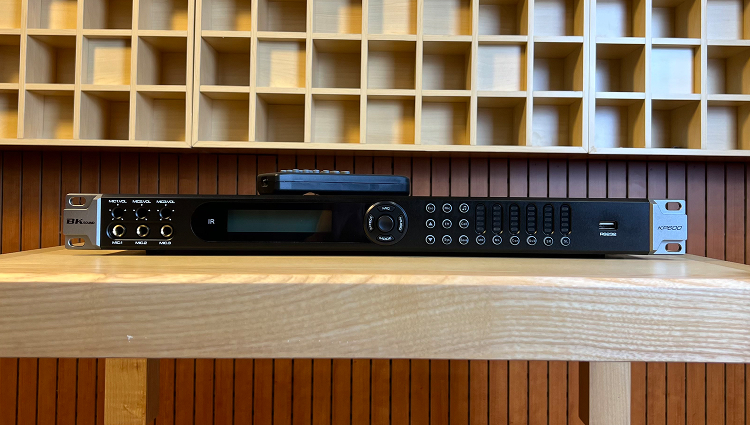 Vang số BKSound KP600 giá tốt, chính hãng 100%, mới nhất 2023